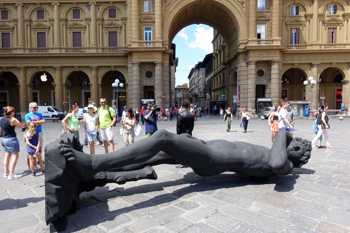 laying-daving - Discover Tuscany Blog